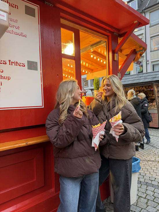 LOTSOFLEAH | Your Fave Online Store